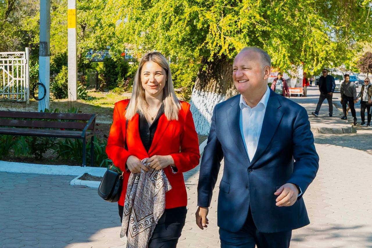 (Ro) Igor Dodon: Socialiștii au învins la Taraclia! Candidata noastră ...
